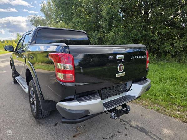 Mitsubishi l-200 2018 in Siauliai on AUTOMOTO.COM.LV Black Mitsubishi l-200 2018 in Siauliai, with an engine capacity of 2.40 L and mileage of 200 thousand km for 12800 €, photo 6 on AUTOMOTO.COM.LV