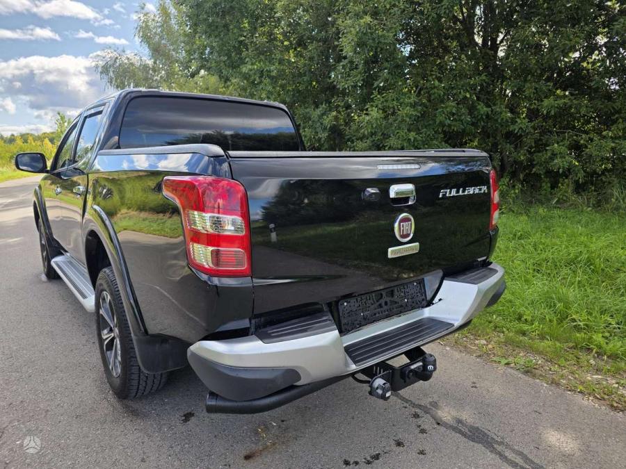 Melns Mitsubishi l-200 2018 Šauļi, ar dzinēja tilpumu 2.40 L un nobraukumu 200 tūkst. km par 12800 €, foto 6 vietnē AUTOMOTO.COM.LV