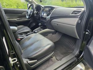 Melns Mitsubishi l-200 2018 Šauļi, ar dzinēja tilpumu 2.40 L un nobraukumu 200 tūkst. km par 12800 €, foto 16 vietnē AUTOMOTO.COM.LV