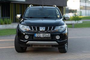 Melns Mitsubishi l-200 2019 Dobele, ar dzinēja tilpumu 2.44 L un nobraukumu 282 tūkst. km par 19965 €, foto 7 vietnē AUTOMOTO.COM.LV