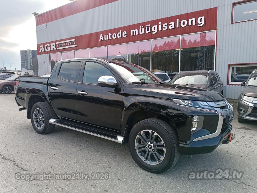 Black Mitsubishi l-200 2022 in Tallinn, with an engine capacity of 2.20 L and mileage of 80 thousand km for 29990 €, photo 1 on AUTOMOTO.COM.LV