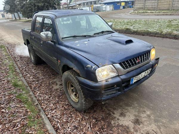 Zils Mitsubishi l-200 2000 Tauragė, ar dzinēja tilpumu 0.00 L un nobraukumu 280 tūkst. km par 2300 €, foto 3 vietnē AUTOMOTO.COM.LV