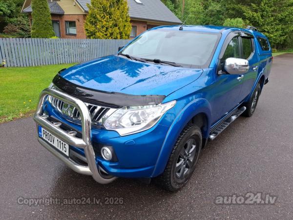 Zils Mitsubishi l-200 2017 Tallina, ar dzinēja tilpumu 2.40 L un nobraukumu 212 tūkst. km par 19900 €, foto 1 vietnē AUTOMOTO.COM.LV