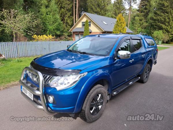 Zils Mitsubishi l-200 2017 Tallina, ar dzinēja tilpumu 2.40 L un nobraukumu 212 tūkst. km par 19900 €, foto 2 vietnē AUTOMOTO.COM.LV