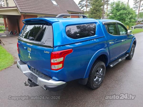 Zils Mitsubishi l-200 2017 Tallina, ar dzinēja tilpumu 2.40 L un nobraukumu 212 tūkst. km par 19900 €, foto 3 vietnē AUTOMOTO.COM.LV