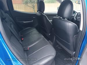 Zils Mitsubishi l-200 2017 Tallina, ar dzinēja tilpumu 2.40 L un nobraukumu 212 tūkst. km par 19900 €, foto 12 vietnē AUTOMOTO.COM.LV