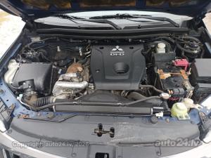 Zils Mitsubishi l-200 2017 Tallina, ar dzinēja tilpumu 2.40 L un nobraukumu 212 tūkst. km par 19900 €, foto 13 vietnē AUTOMOTO.COM.LV