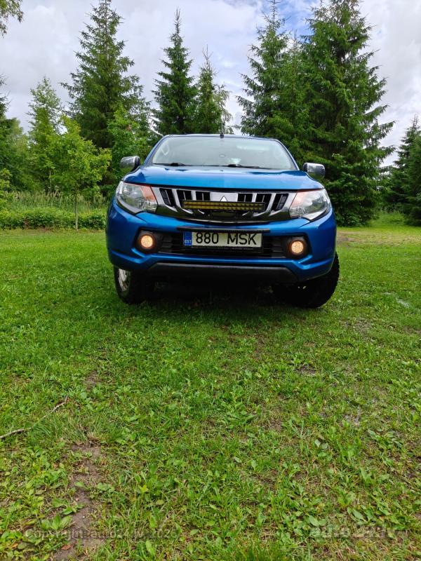 Zils Mitsubishi l-200 2019 Tallina, ar dzinēja tilpumu 2.40 L un nobraukumu 420 tūkst. km par 10900 €, foto 1 vietnē AUTOMOTO.COM.LV