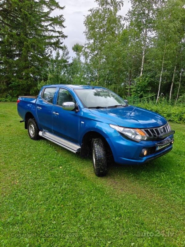 Blue Mitsubishi l-200 2019 in Tallinn, with an engine capacity of 2.40 L and mileage of 420 thousand km for 10900 €, photo 3 on AUTOMOTO.COM.LV