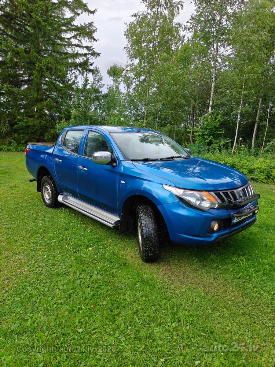 Blue Mitsubishi l-200 2019 in Tallinn, with an engine capacity of 2.40 L and mileage of 420 thousand km for 10900 €, photo 4 on AUTOMOTO.COM.LV