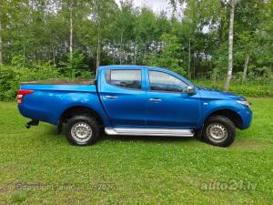 Blue Mitsubishi l-200 2019 in Tallinn, with an engine capacity of 2.40 L and mileage of 420 thousand km for 10900 €, photo 9 on AUTOMOTO.COM.LV