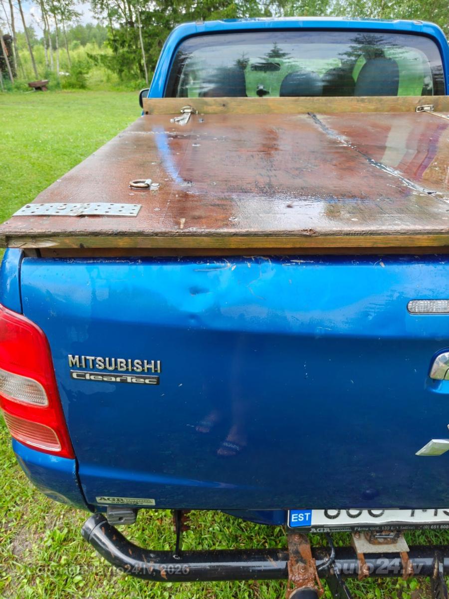 Blue Mitsubishi l-200 2019 in Tallinn, with an engine capacity of 2.40 L and mileage of 420 thousand km for 10900 €, photo 11 on AUTOMOTO.COM.LV