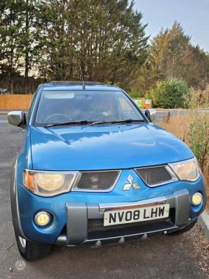 Blue Mitsubishi l-200 2008 in Telschi, with an engine capacity of 2.50 L and mileage of 112 thousand km for 5200 €, photo 4 on AUTOMOTO.COM.LV