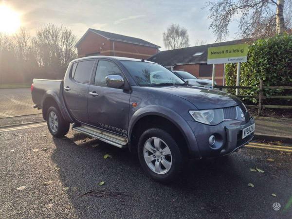 Blue Mitsubishi l-200 2010 in Riga, with an engine capacity of 2.48 L and mileage of 185 thousand km for 4800 €, photo 1 on AUTOMOTO.COM.LV