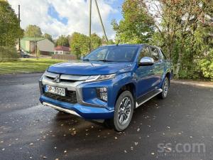 Zils Mitsubishi l-200 2021 Balvi, ar dzinēja tilpumu 2.20 L un nobraukumu 150 tūkst. km par 26500 €, foto  vietnē AUTOMOTO.COM.LV