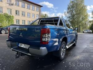 Zils Mitsubishi l-200 2021 Balvi, ar dzinēja tilpumu 2.20 L un nobraukumu 150 tūkst. km par 26500 €, foto 5 vietnē AUTOMOTO.COM.LV