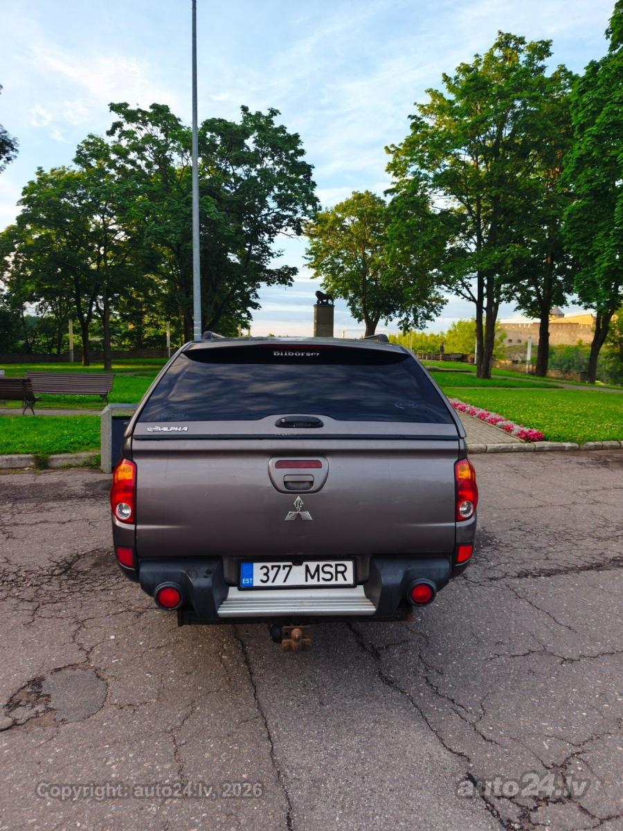 Brūns Mitsubishi l-200 2010 Narva, ar dzinēja tilpumu 2.50 L un nobraukumu 295 tūkst. km par 9000 €, foto 6 vietnē AUTOMOTO.COM.LV