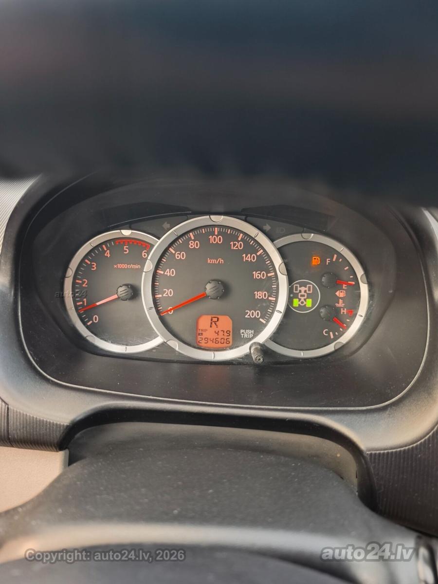 Brūns Mitsubishi l-200 2010 Narva, ar dzinēja tilpumu 2.50 L un nobraukumu 295 tūkst. km par 9000 €, foto 13 vietnē AUTOMOTO.COM.LV