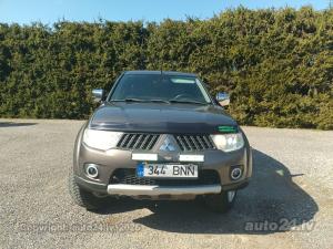 Brown Mitsubishi l-200 2012 in Haapsalu, with an engine capacity of 2.50 L and mileage of 256 thousand km for 11900 €, photo 3 on AUTOMOTO.COM.LV