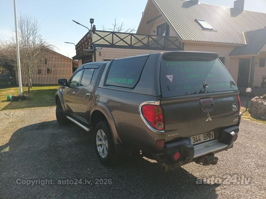 Brown Mitsubishi l-200 2012 in Haapsalu, with an engine capacity of 2.50 L and mileage of 256 thousand km for 11900 €, photo 5 on AUTOMOTO.COM.LV