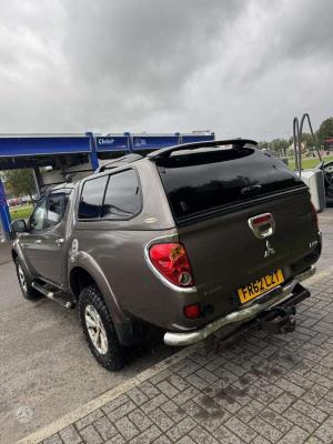 Brown Mitsubishi l-200 2013 in Silute, with an engine capacity of 2.50 L and mileage of 130 thousand km for 5800 €, photo 5 on AUTOMOTO.COM.LV
