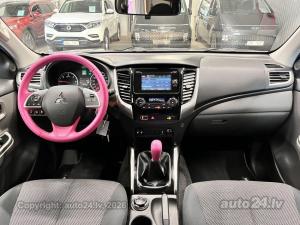 Brūns Mitsubishi l-200 2017 Tallina, ar dzinēja tilpumu 2.40 L un nobraukumu 198 tūkst. km par 17900 €, foto 10 vietnē AUTOMOTO.COM.LV