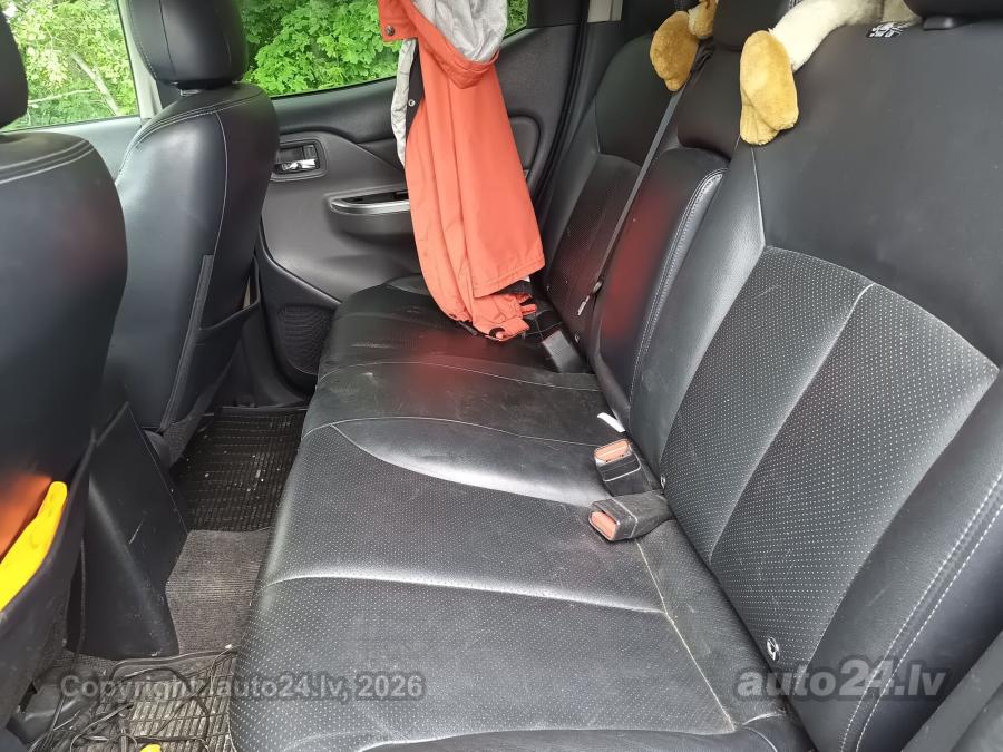Коричневый Мицубиси Л 200 2018 в Таллин, объемом двигателя 2.40 л и пробегом 204 тыс. км за 21100 €, фото 8 на AUTOMOTO.COM.LV