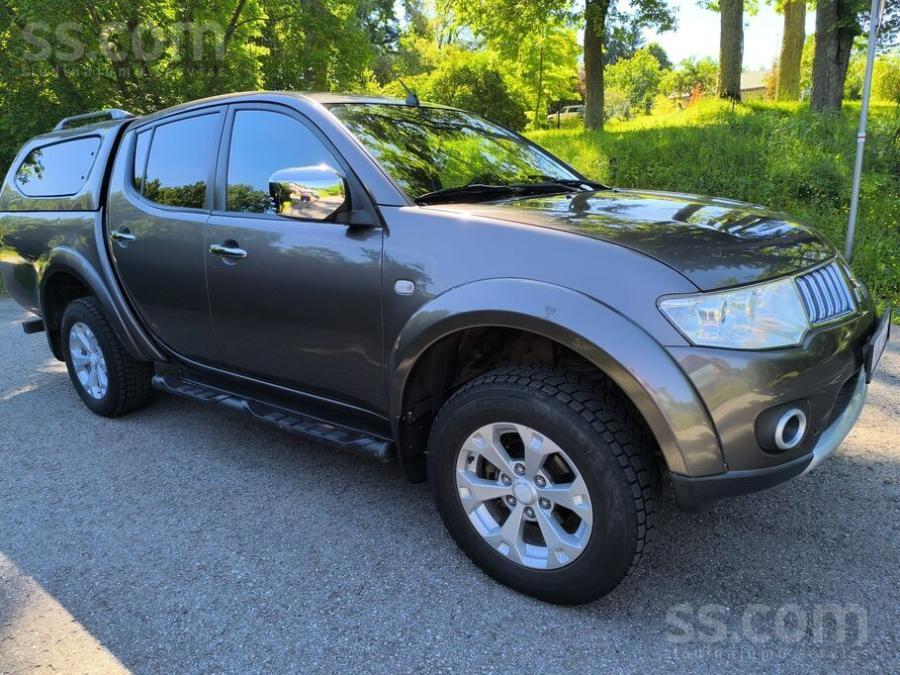Brown Mitsubishi l-200 2010 in Valka, with an engine capacity of 2.50 L and mileage of 178 thousand km for 12800 €, photo 10 on AUTOMOTO.COM.LV