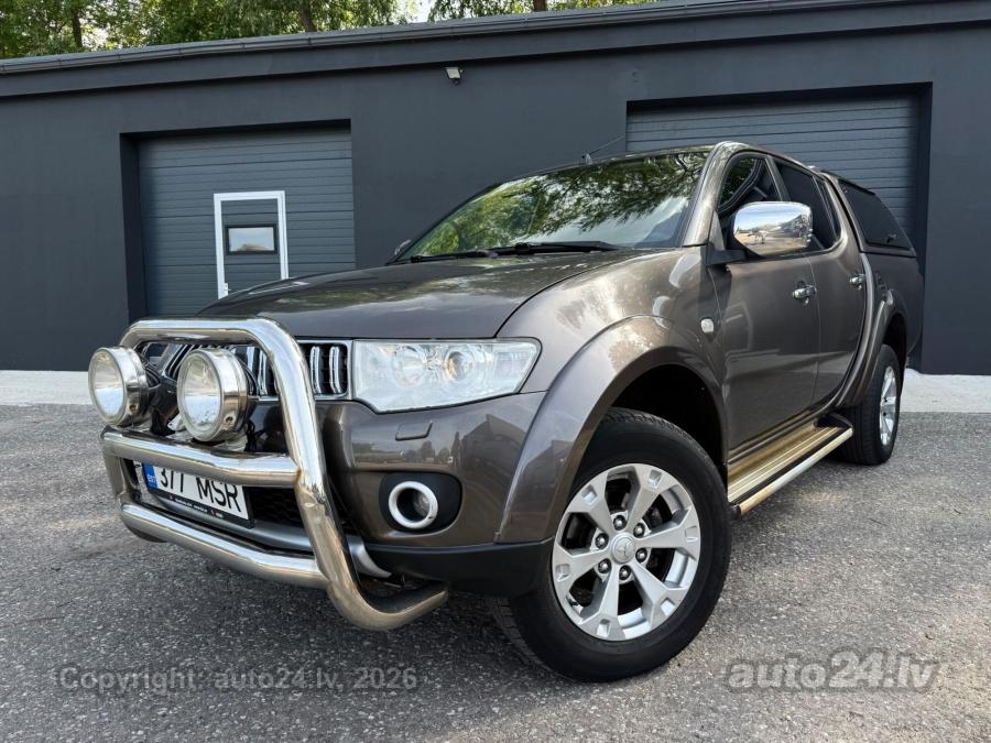 Brūns Mitsubishi l-200 2010 Tallina, ar dzinēja tilpumu 2.50 L un nobraukumu 296 tūkst. km par 7999 €, foto 7 vietnē AUTOMOTO.COM.LV