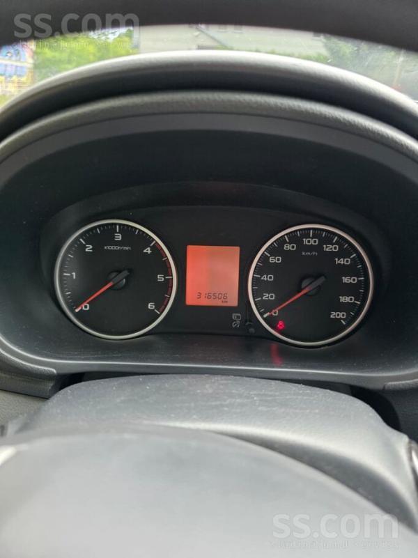 Brown Mitsubishi l-200 2018 in Riga, with an engine capacity of 2.40 L and mileage of 317 thousand km for 9400 €, photo 7 on AUTOMOTO.COM.LV