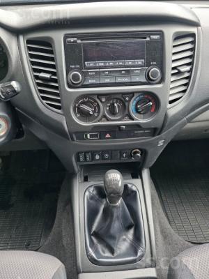 Brown Mitsubishi l-200 2018 in Riga, with an engine capacity of 2.40 L and mileage of 317 thousand km for 9400 €, photo 10 on AUTOMOTO.COM.LV