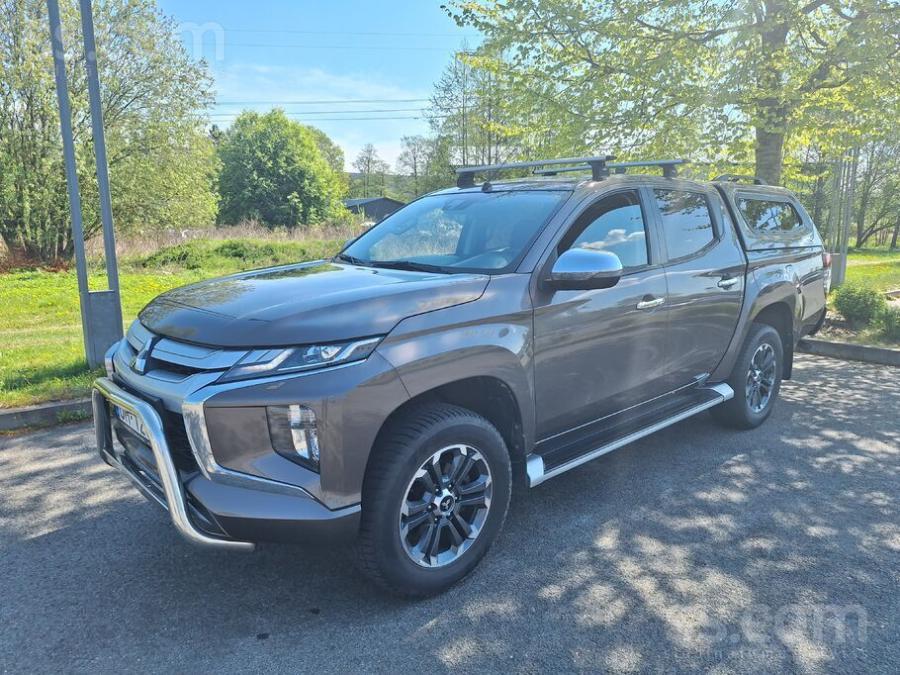 Brown Mitsubishi l-200 2019 in Riga, with an engine capacity of 2.30 L and mileage of 47 thousand km for 23200 €, photo 1 on AUTOMOTO.COM.LV