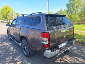Brown Mitsubishi l-200 2019 in Riga, with an engine capacity of 2.30 L and mileage of 47 thousand km for 23200 €, photo 7 on AUTOMOTO.COM.LV