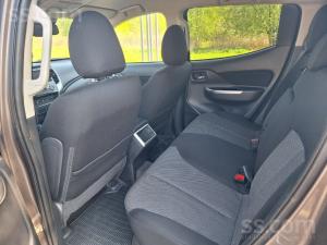 Brown Mitsubishi l-200 2019 in Riga, with an engine capacity of 2.30 L and mileage of 47 thousand km for 23200 €, photo 12 on AUTOMOTO.COM.LV