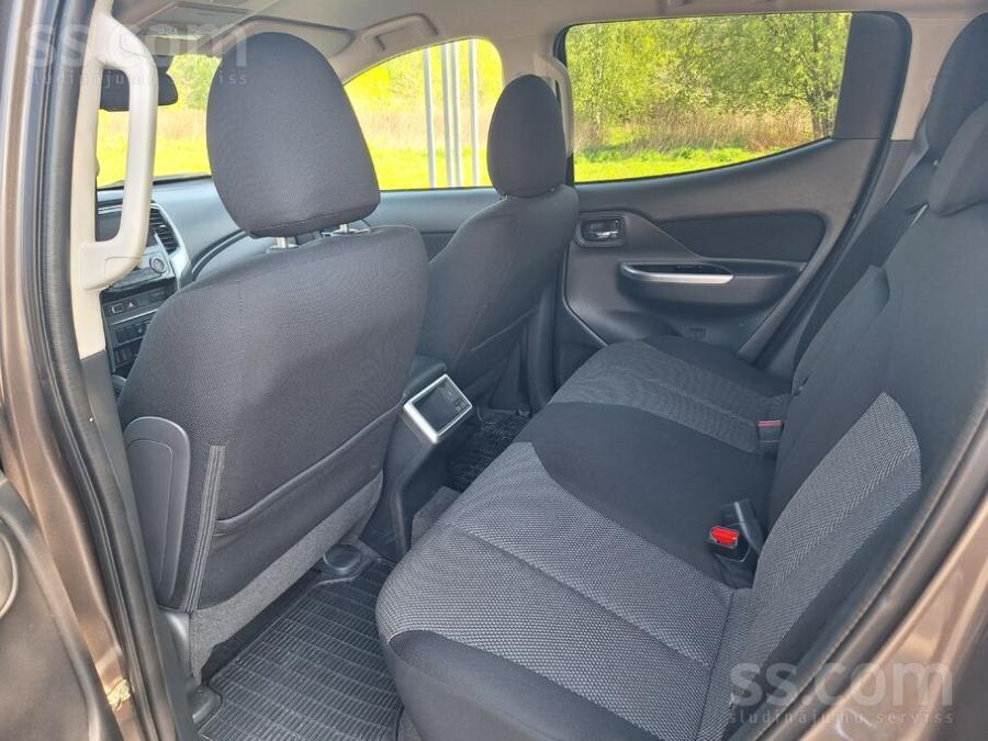 Brown Mitsubishi l-200 2019 in Riga, with an engine capacity of 2.30 L and mileage of 47 thousand km for 23200 €, photo 12 on AUTOMOTO.COM.LV