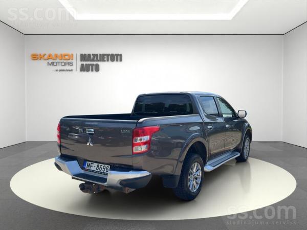 Brown Mitsubishi l-200 2019 in Riga, with an engine capacity of 2.40 L and mileage of 228 thousand km for 18990 €, photo 6 on AUTOMOTO.COM.LV