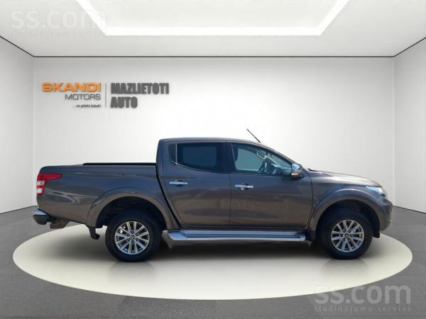 Brown Mitsubishi l-200 2019 in Riga, with an engine capacity of 2.40 L and mileage of 228 thousand km for 18990 €, photo 7 on AUTOMOTO.COM.LV