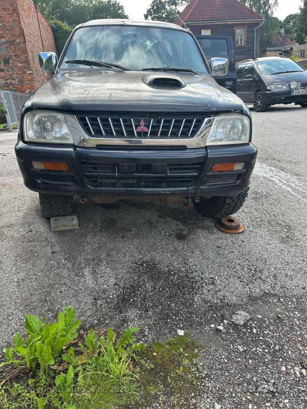 Mitsubishi l-200 1999 Tartu, ar dzinēja tilpumu 2.50 L un nobraukumu 27 tūkst. km par 2900 €, foto 1 vietnē AUTOMOTO.COM.LV