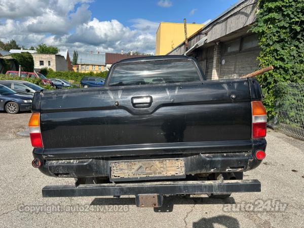 Mitsubishi l-200 1999 Tartu, ar dzinēja tilpumu 2.50 L un nobraukumu 27 tūkst. km par 2900 €, foto 2 vietnē AUTOMOTO.COM.LV