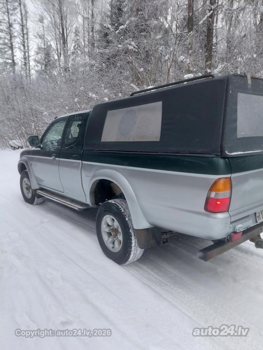 Mitsubishi l-200 2000 in Otepaa, with an engine capacity of 2.50 L and mileage of 414 thousand km for 3250 €, photo 1 on AUTOMOTO.COM.LV