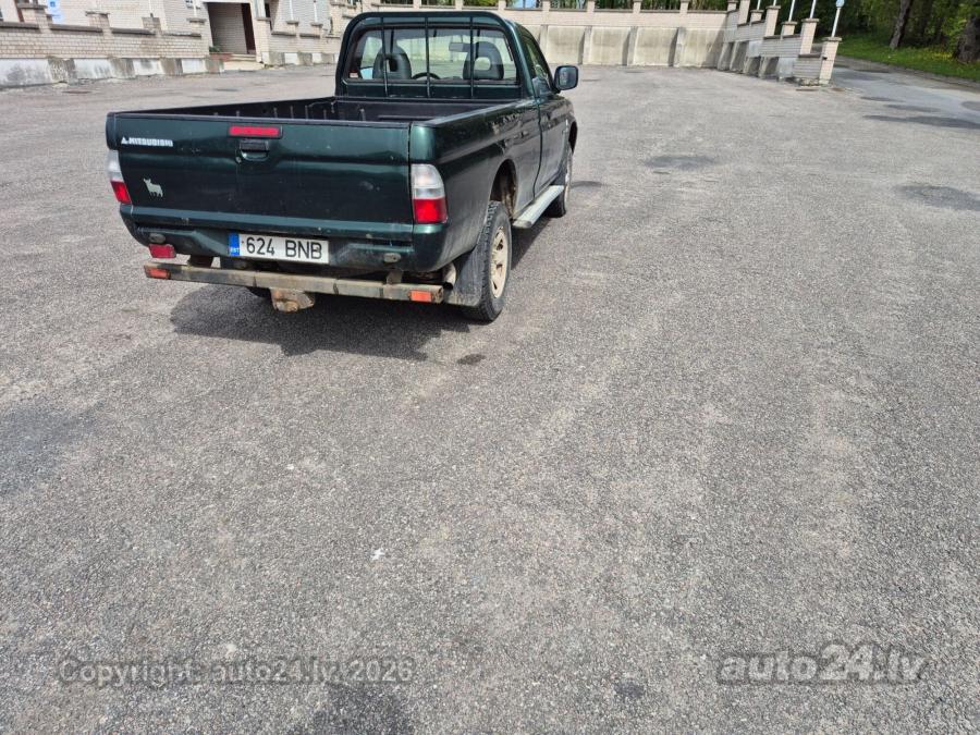 Mitsubishi l-200 2002 in Parnu, with an engine capacity of 2.50 L and mileage of 276 thousand km for 3400 €, photo 1 on AUTOMOTO.COM.LV