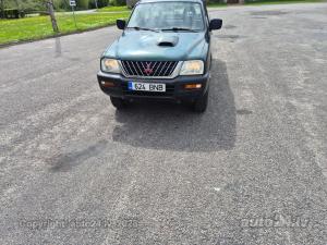 Mitsubishi l-200 2002 in Parnu, with an engine capacity of 2.50 L and mileage of 276 thousand km for 3400 €, photo 4 on AUTOMOTO.COM.LV