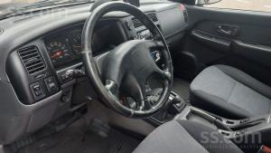 Mitsubishi l-200 2003 Rīga, ar dzinēja tilpumu 2.50 L un nobraukumu 260 tūkst. km par 4500 €, foto 3 vietnē AUTOMOTO.COM.LV