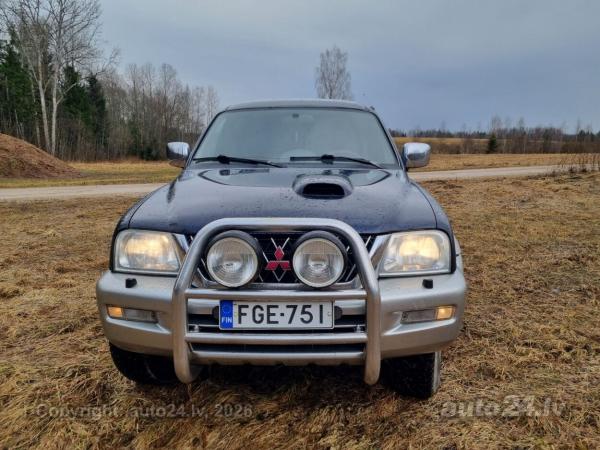 Mitsubishi l-200 2003 Otepē, ar dzinēja tilpumu 2.50 L un nobraukumu 373 tūkst. km par 5350 €, foto 4 vietnē AUTOMOTO.COM.LV