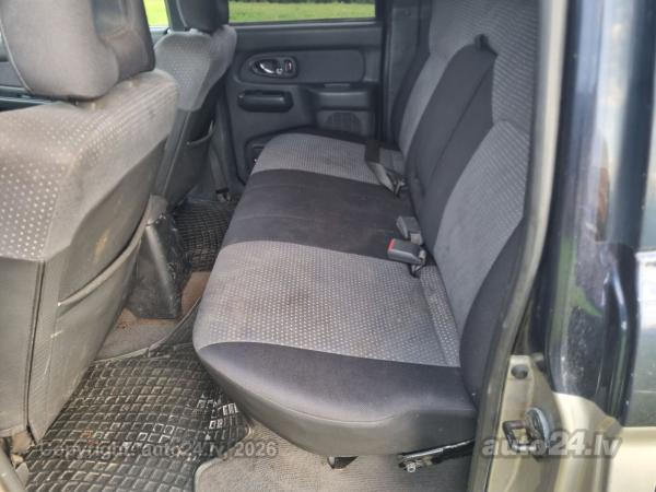 Mitsubishi l-200 2003 in Tallinn, with an engine capacity of 0.00 L and mileage of 372 thousand km for 3999 €, photo 8 on AUTOMOTO.COM.LV