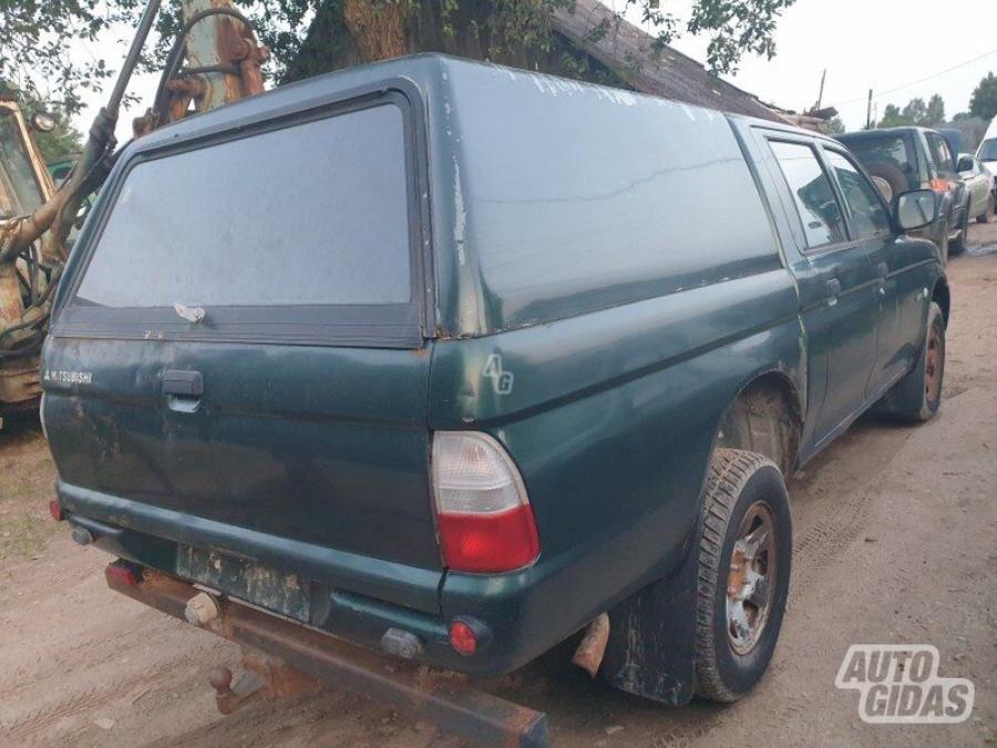 Mitsubishi l-200 2005 Viļņa, ar dzinēja tilpumu 2.50 L un nobraukumu 200 tūkst. km par 4400 €, foto 5 vietnē AUTOMOTO.COM.LV