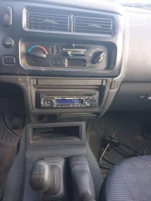 Mitsubishi l-200 2005 Viļņa, ar dzinēja tilpumu 2.50 L un nobraukumu 200 tūkst. km par 4400 €, foto 10 vietnē AUTOMOTO.COM.LV