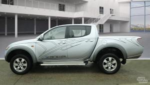 Mitsubishi l-200 2007 Panevēža, ar dzinēja tilpumu 2.50 L un nobraukumu 155 tūkst. km par 5300 €, foto 11 vietnē AUTOMOTO.COM.LV