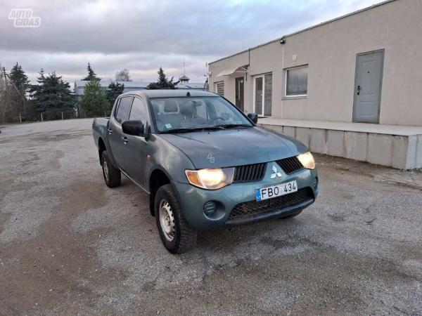 Mitsubishi l-200 2010 Lazdijai, ar dzinēja tilpumu 2.50 L un nobraukumu 232 tūkst. km par 6950 €, foto 1 vietnē AUTOMOTO.COM.LV