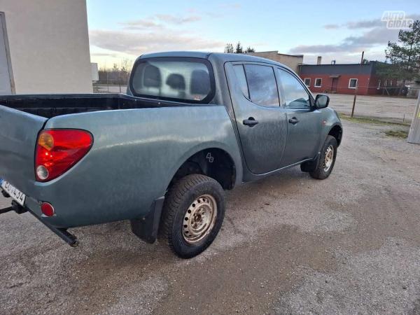Mitsubishi l-200 2010 Lazdijai, ar dzinēja tilpumu 2.50 L un nobraukumu 232 tūkst. km par 6950 €, foto 4 vietnē AUTOMOTO.COM.LV